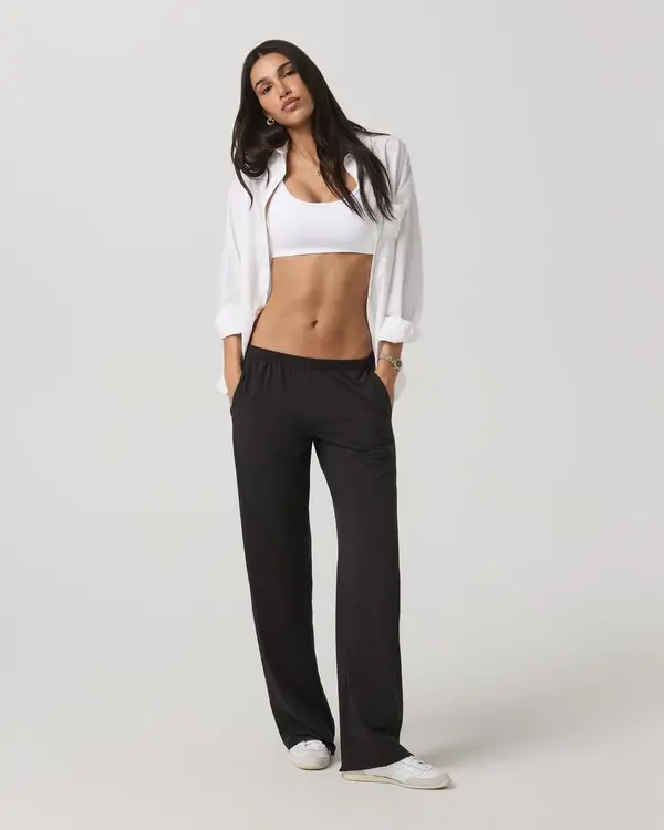 Vuori Allthefeels™ Straight Leg Pant Shorts