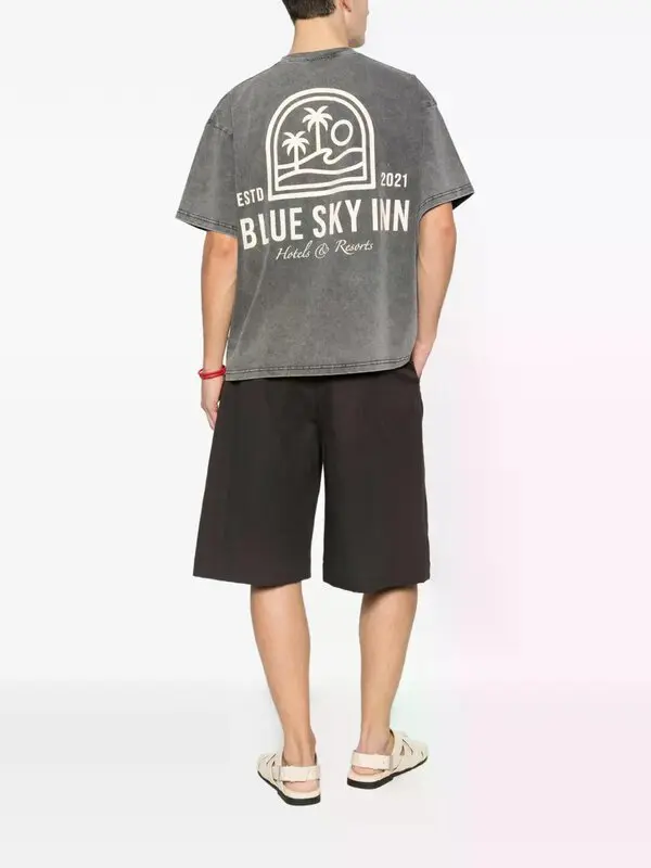 BLUE SKY INN Resort Logo T-shirt