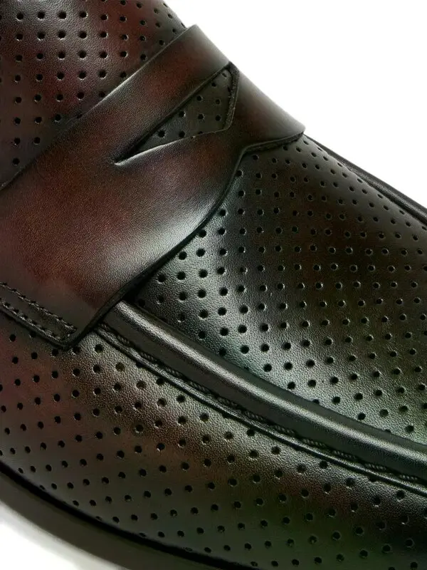 Magnanni Perforated Loafers