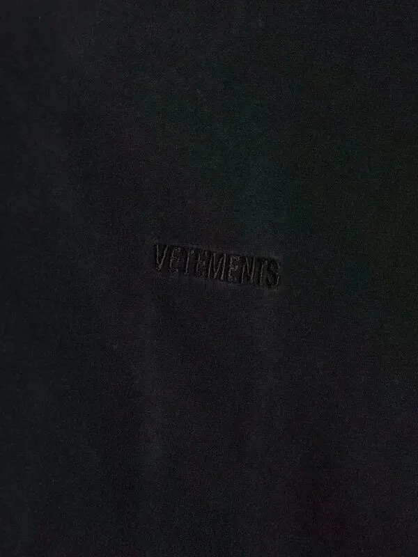 Vetements Embroidered-logo T-shirt