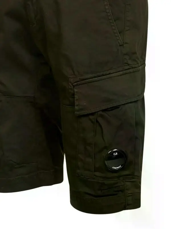 C.P. COMPANY Cargo-pocket Shorts - Green
