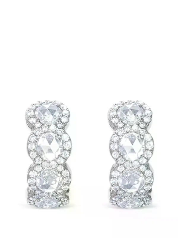 64 Facets 18k White Gold Diamond Scallop Huggie Earrings - Silver