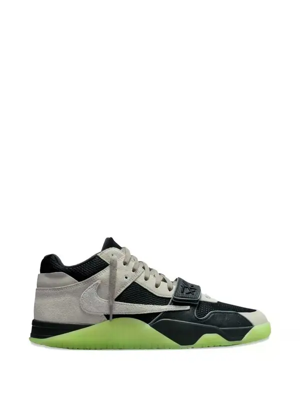 Nike Strap Sneakers