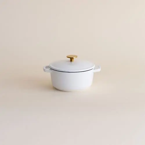 KANA 0.5 Quart Micro Dutch Oven - White