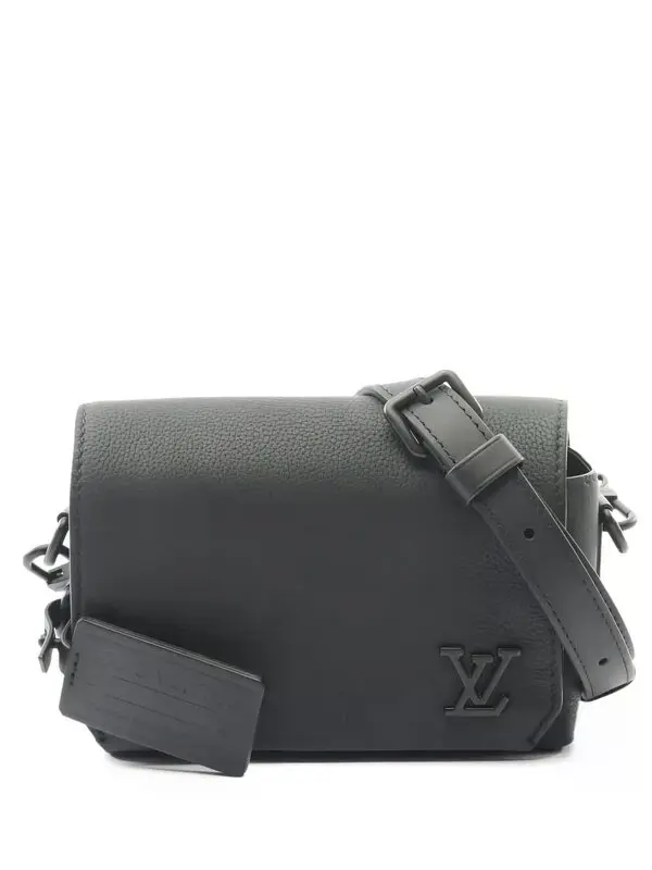 LOUIS VUITTON 2021s Fastline Wearable Aerogram Shoulder Bag - Black