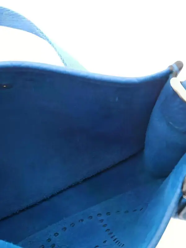 Hermès 2022 Evelyne Amazon Tpm Shoulder Bag - Blue