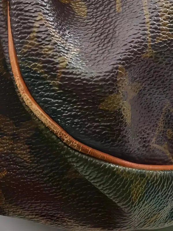 LOUIS VUITTON 1994 35 Saumur Monogram Shoulder Bag - Brown