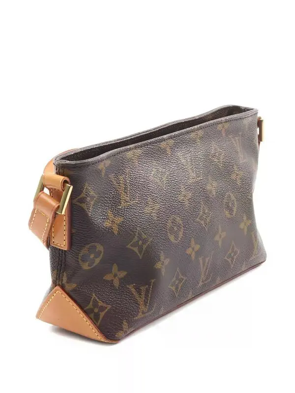 LOUIS VUITTON 2002 Trotteur Monogram Shoulder Bag