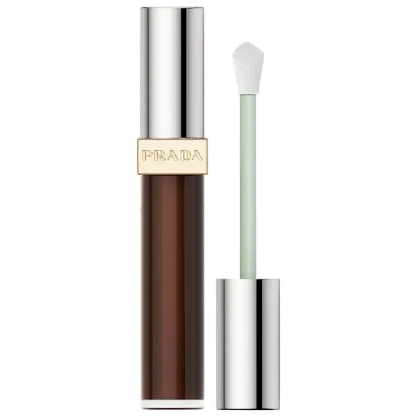 Prada Micro-correcting Blurring Concealer With Peptides - Dc9.5