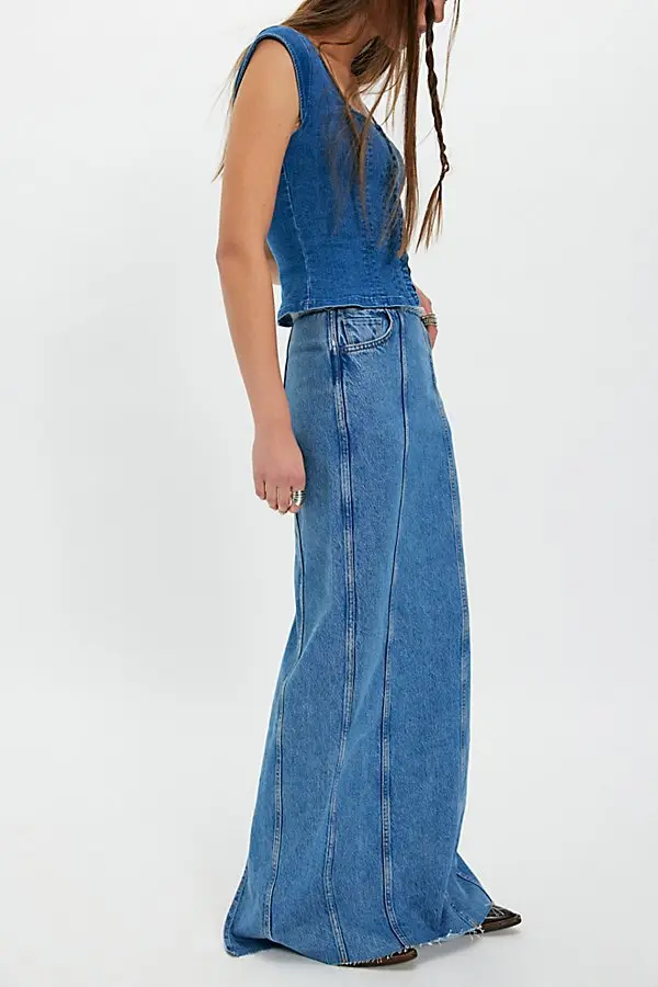 MOTHER The Chip Clip Maxi Fray Denim Skirt