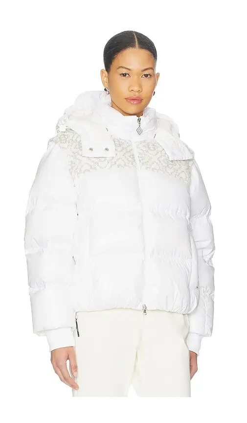 Casablanca Puffer With Removable Sleeves - White
