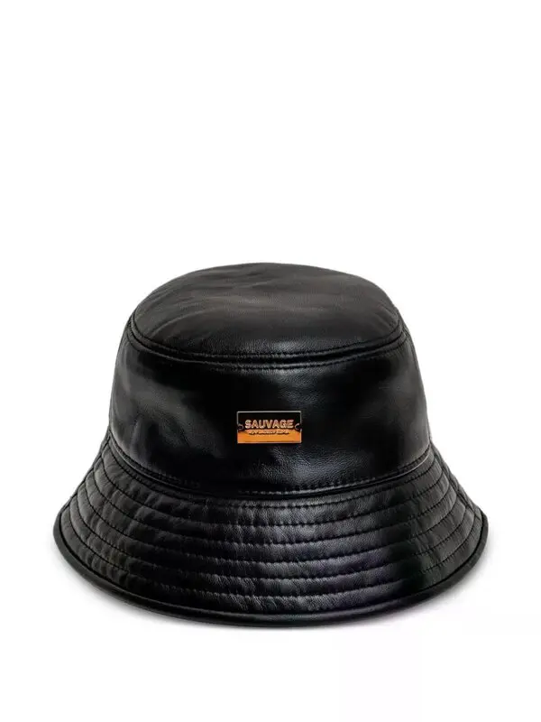 PLACE OF ËLMS Sauvage Plaque Bucket Hat - Black
