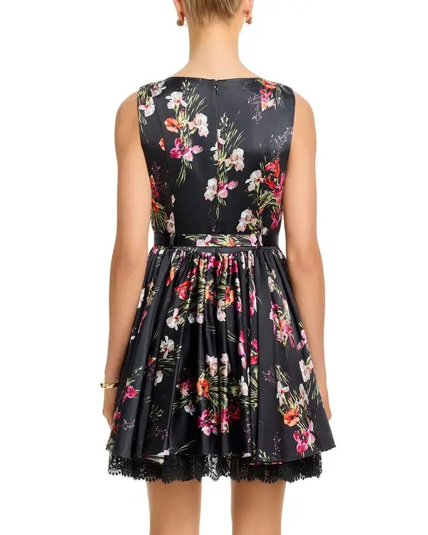 Cinq À Sept Iris Bouquet Caelia Dress