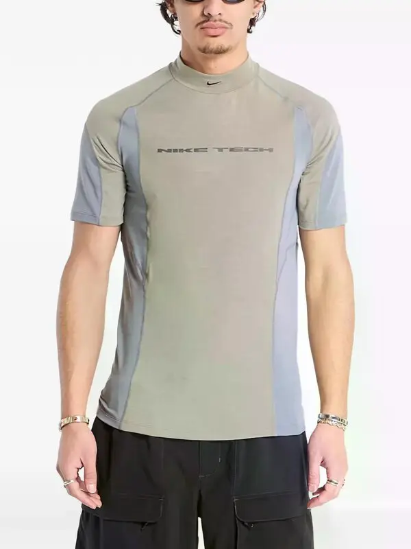Nike Short Sleeve Base Layer - Green