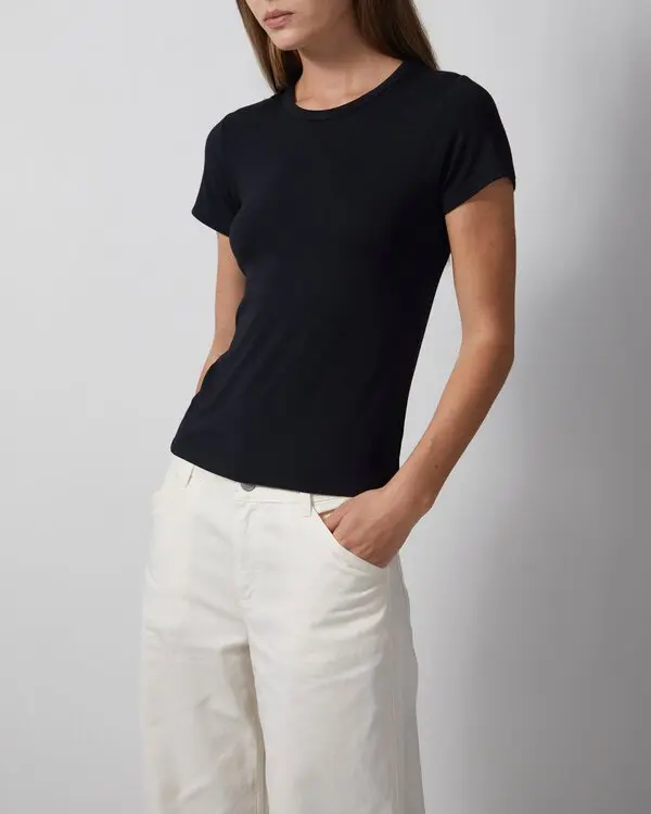 WAKAKUU Baby Tee Modal - Black