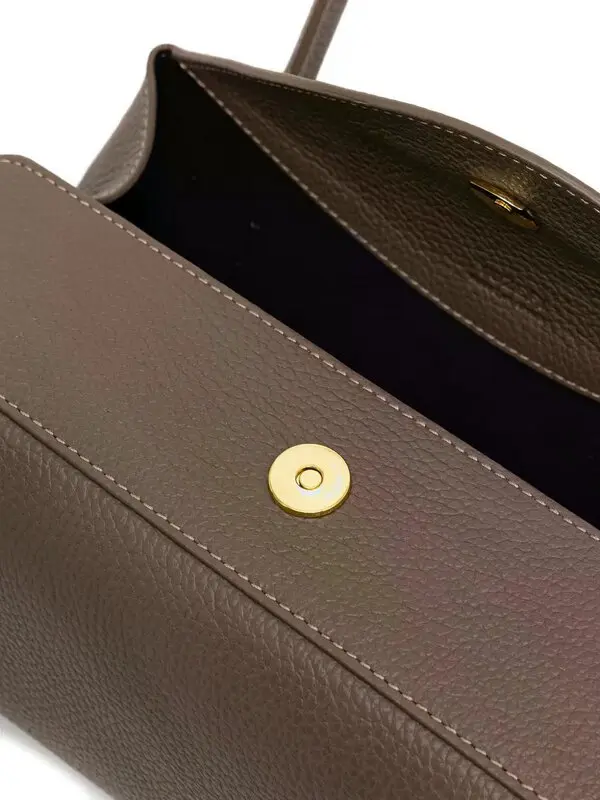 Yuzefi Grained Shoulder Bag - Brown