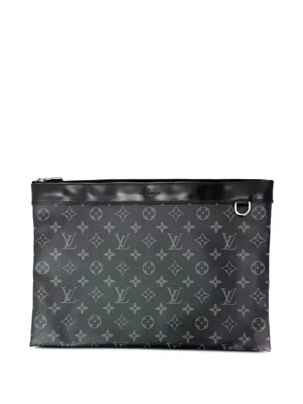 LOUIS VUITTON Monogram Gm Discovery Pochette