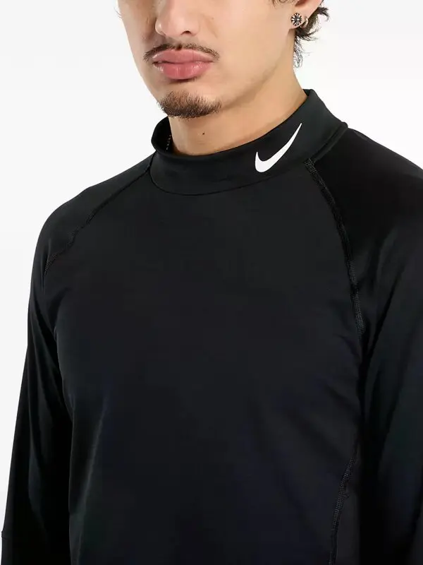 Nike Long-sleeved Slim Fit T-shirt