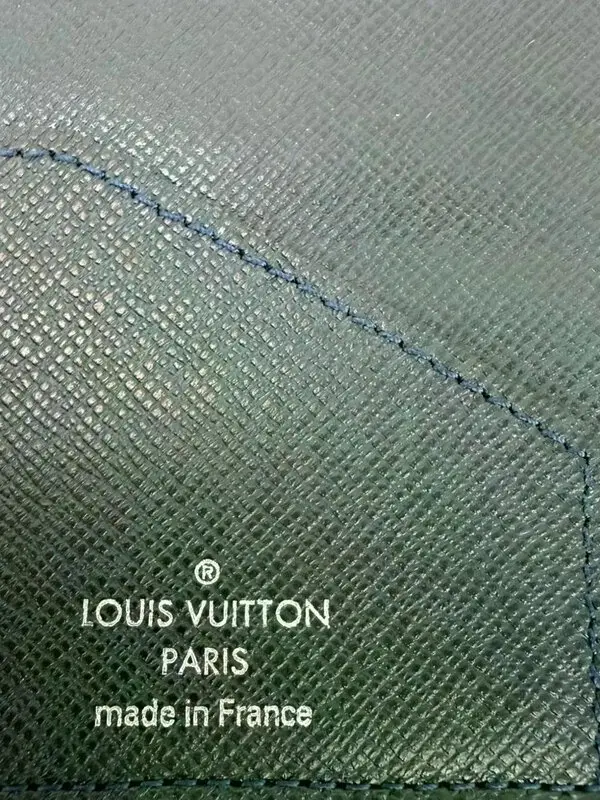 LOUIS VUITTON Brazza Bi-fold Wallet - Grey