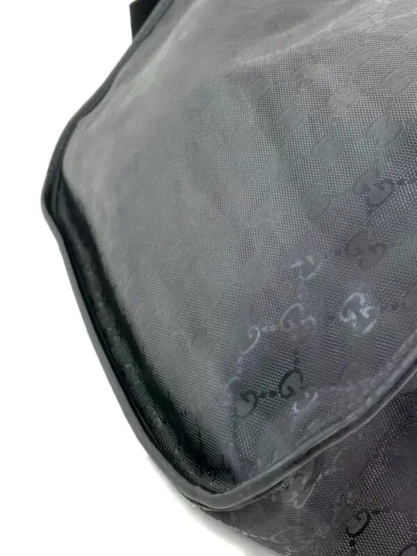 Gucci Gg Supreme Messenger Bag
