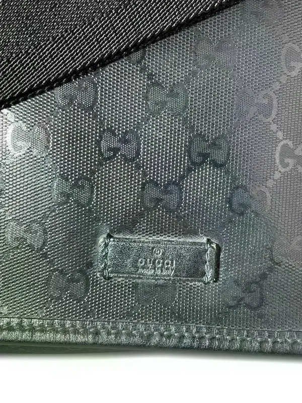 Gucci Gg Supreme Messenger Bag