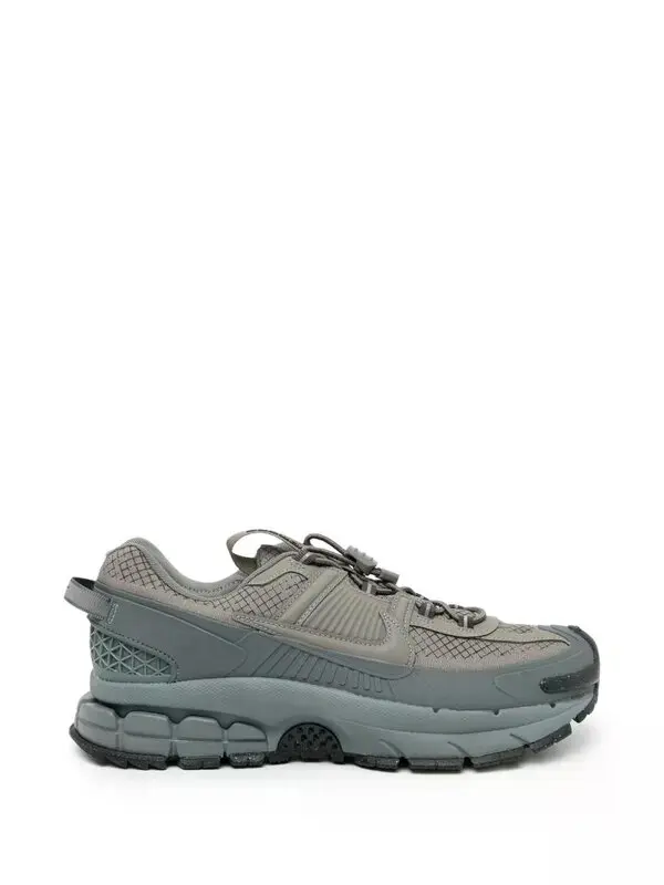 Nike Zoom Vomero Roam Sneakers