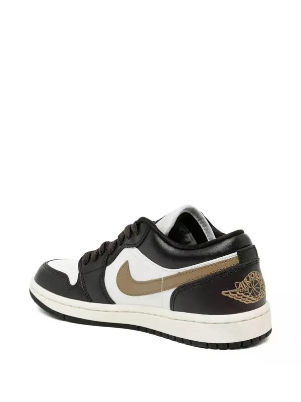Nike Air Jordan 1 Low Sneakers - Brown