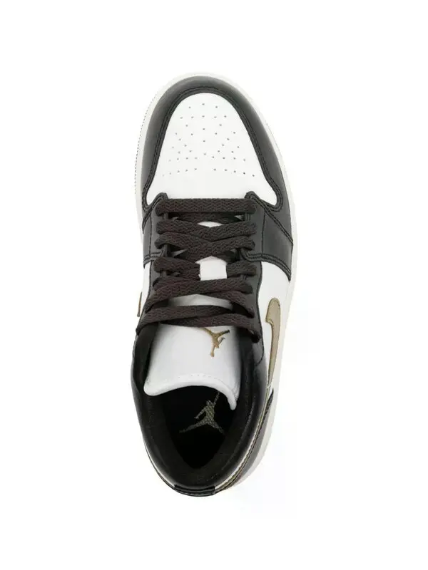 Nike Air Jordan 1 Low Sneakers - Brown