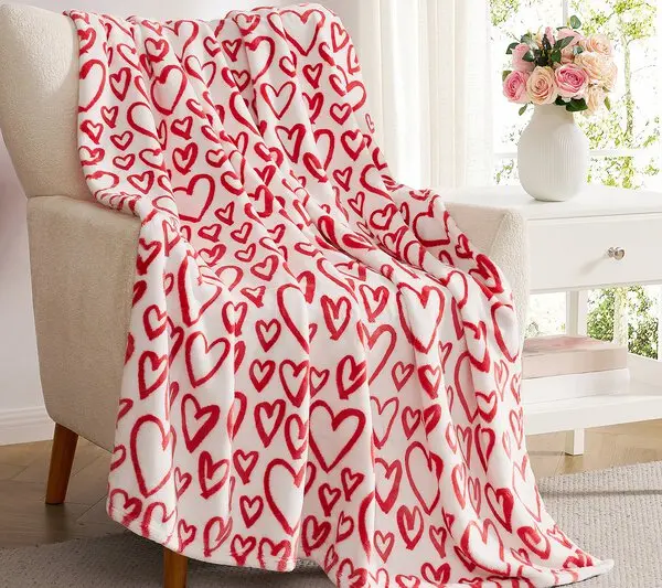 HALLMARK Red/white Heartstring 50' X 70' Plush Throw Blanket - One-color