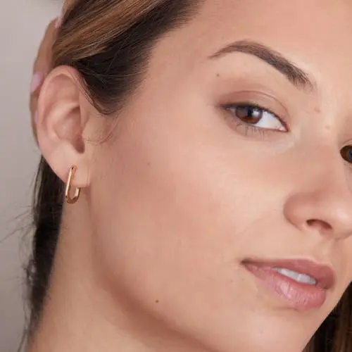 SARA PATINO Midi Reversible Hoop With White Topaz