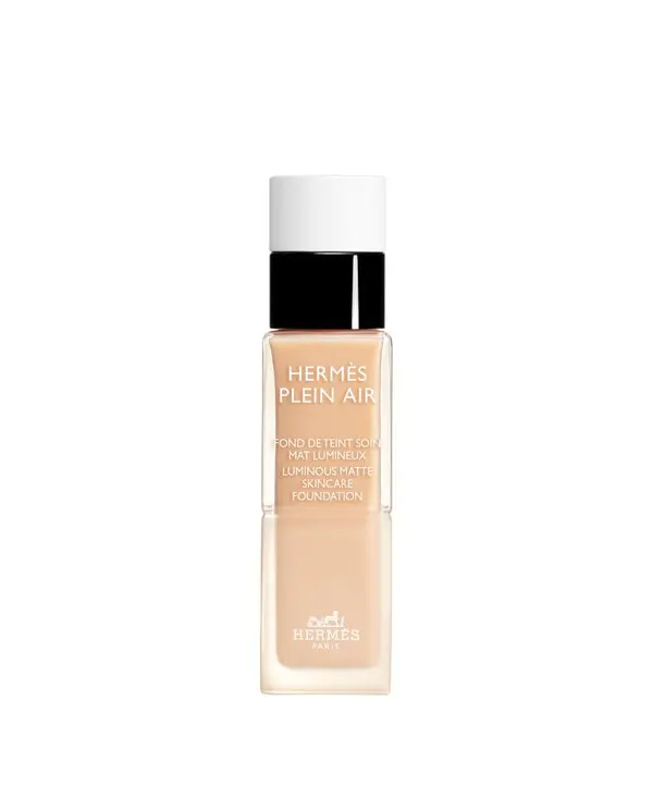 Hermès Plein Air Luminous Matte Foundation - 33w Sisal Is A Warm Apricot Beige