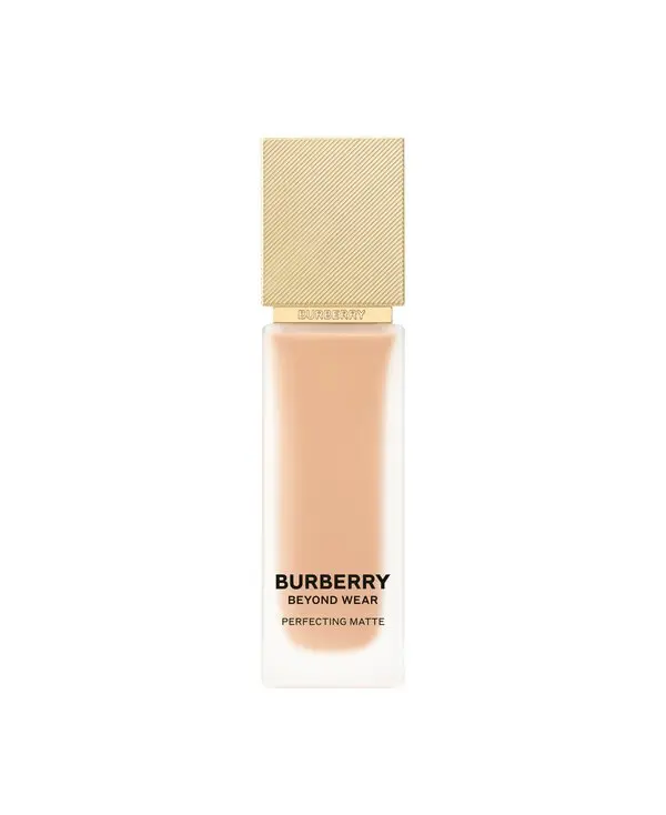 Burberry Beyond Wear Perfecting Matte Foundation - 40 Light Warm