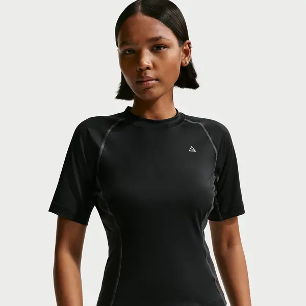 Nike Wildsee" Dri-fit Short-sleeve Base Layer Top - Black