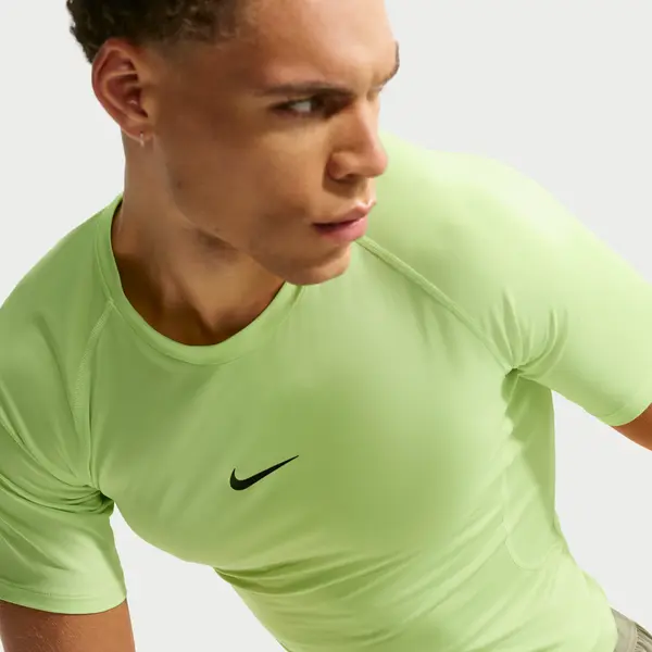 Nike Pro Dri-fit Tight Short-sleeve Fitness Top