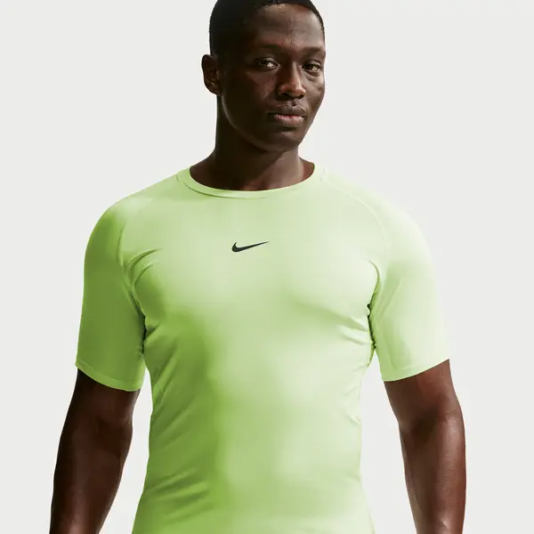 Nike Pro Dri-fit Tight Short-sleeve Fitness Top