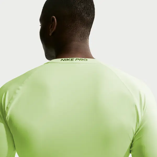 Nike Pro Dri-fit Tight Short-sleeve Fitness Top