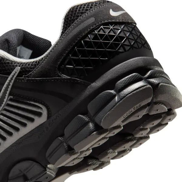 Nike Zoom Vomero 5 Shoes - Grey