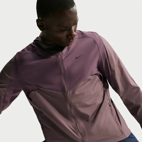 Nike Stride Plus Repel Running Jacket