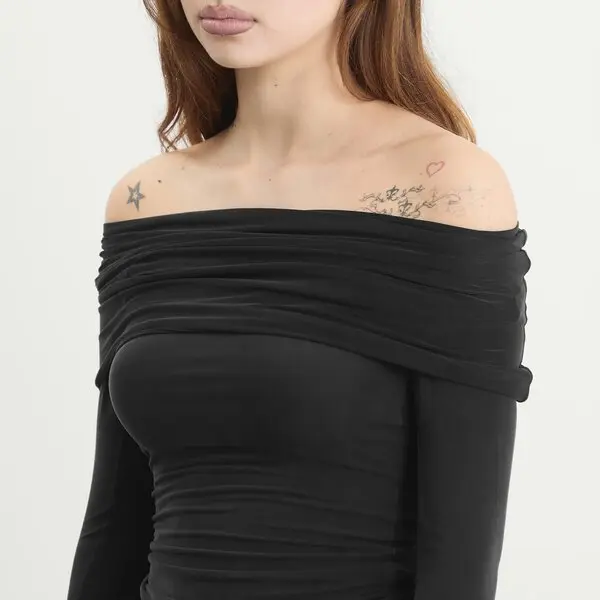 PEACHY DEN The Kylie Cold Shoulder Top - Graphite