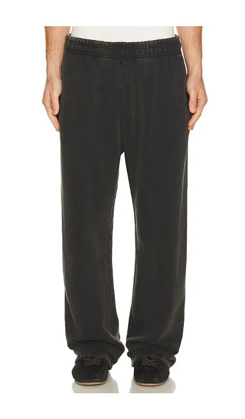 ENTIRE STUDIOS Straight Leg Sweatpant In Black - Washed Black