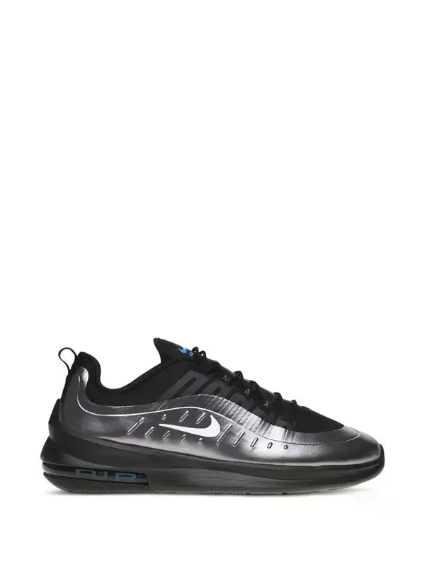 Nike Air Max Axis Sneakers