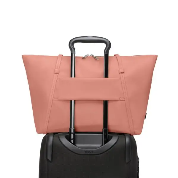 Tumi Q Tote - Pink Clay