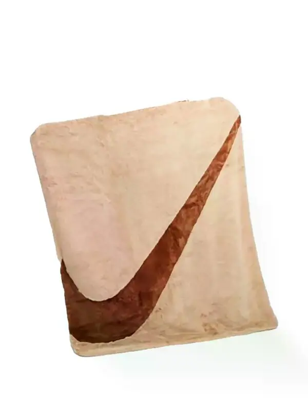 Nike Throw Logo-detail Blanket - Neutrals
