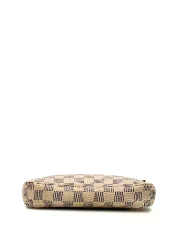 LOUIS VUITTON 2011 Damier Azur Pochette Accessoires - White