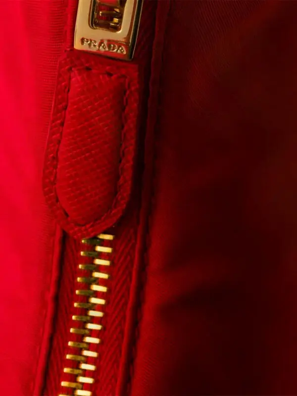 Prada Mini Re-edition 2005 Shoulder Bag - Red