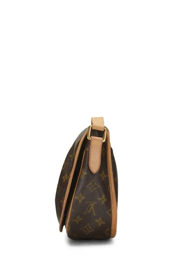 LOUIS VUITTON Monogram Menilmontant
