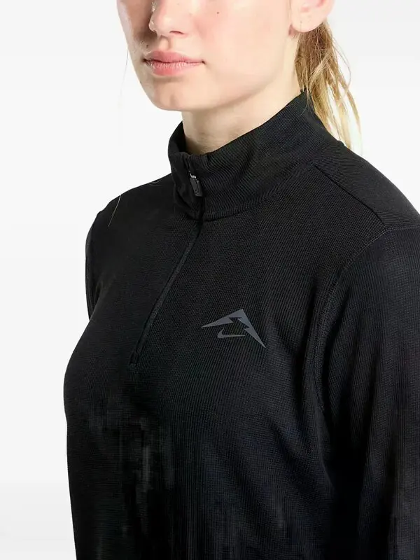 Nike Quarter-zip Sweatshirt With Thumb-hole Cuffs
