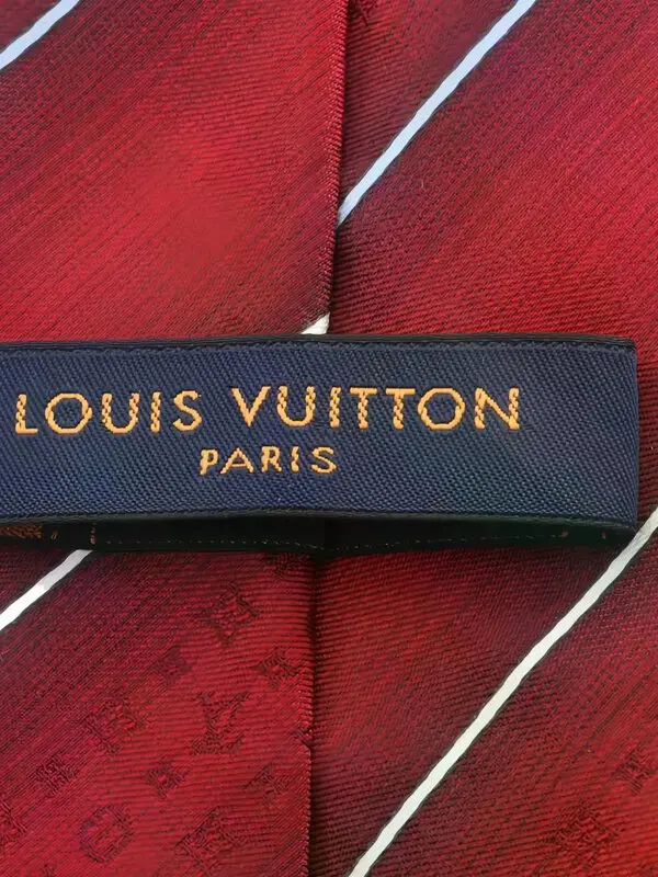 LOUIS VUITTON 2017 Striped Tie