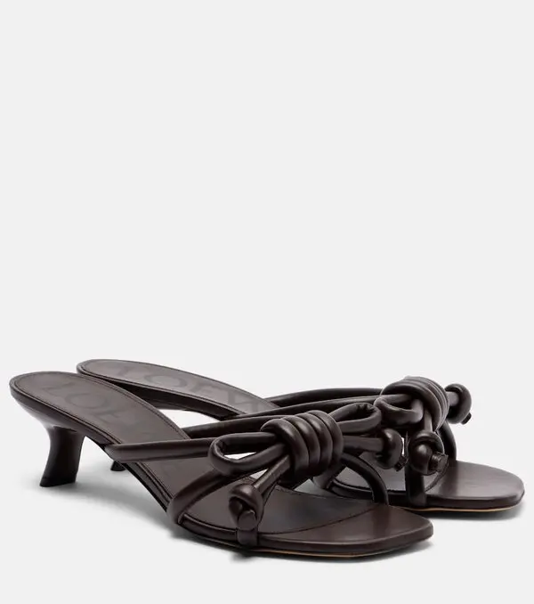 Loewe Flamenco 45 Leather Mules - Brown