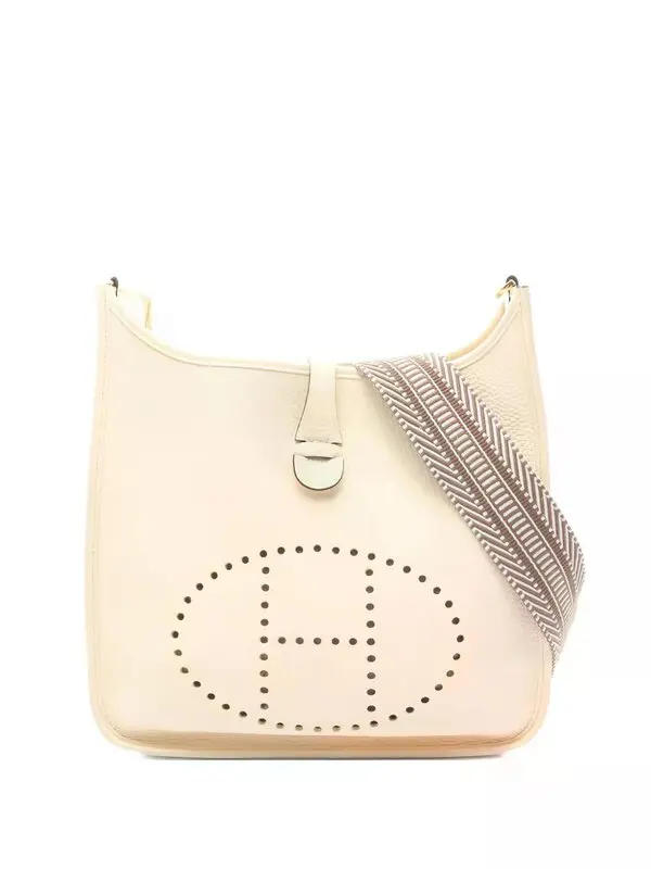 Hermès 2021 Evelyne Iii Pm Shoulder Bag - Neutrals